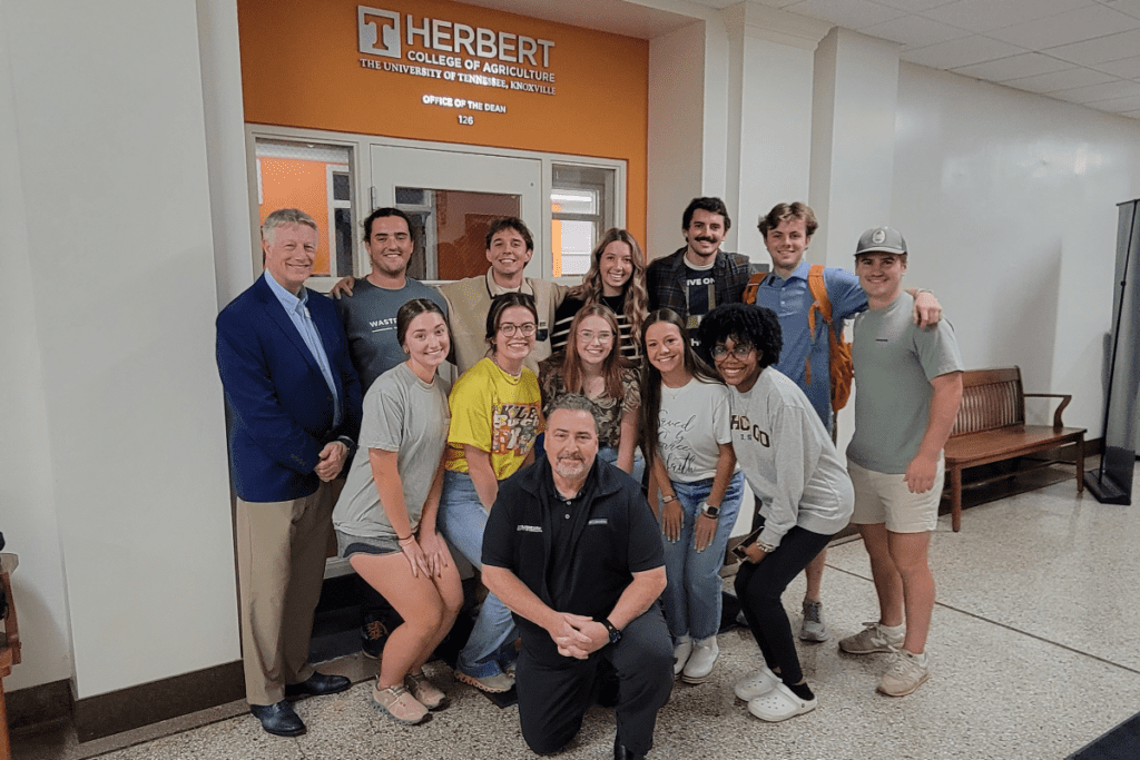 Get to Know the Dean's Advisory Council | Herbert College of Agriculture